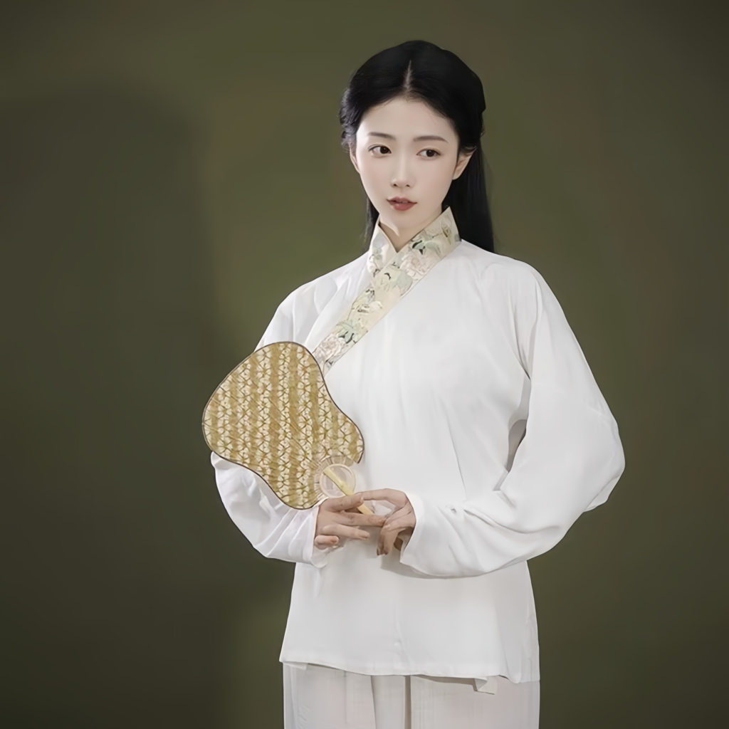 10 Traditional Hanfu Sleeve Styles and Their Origins