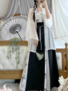 7 Types of Hanfu Skirts: A Guide to the Most Popular Styles