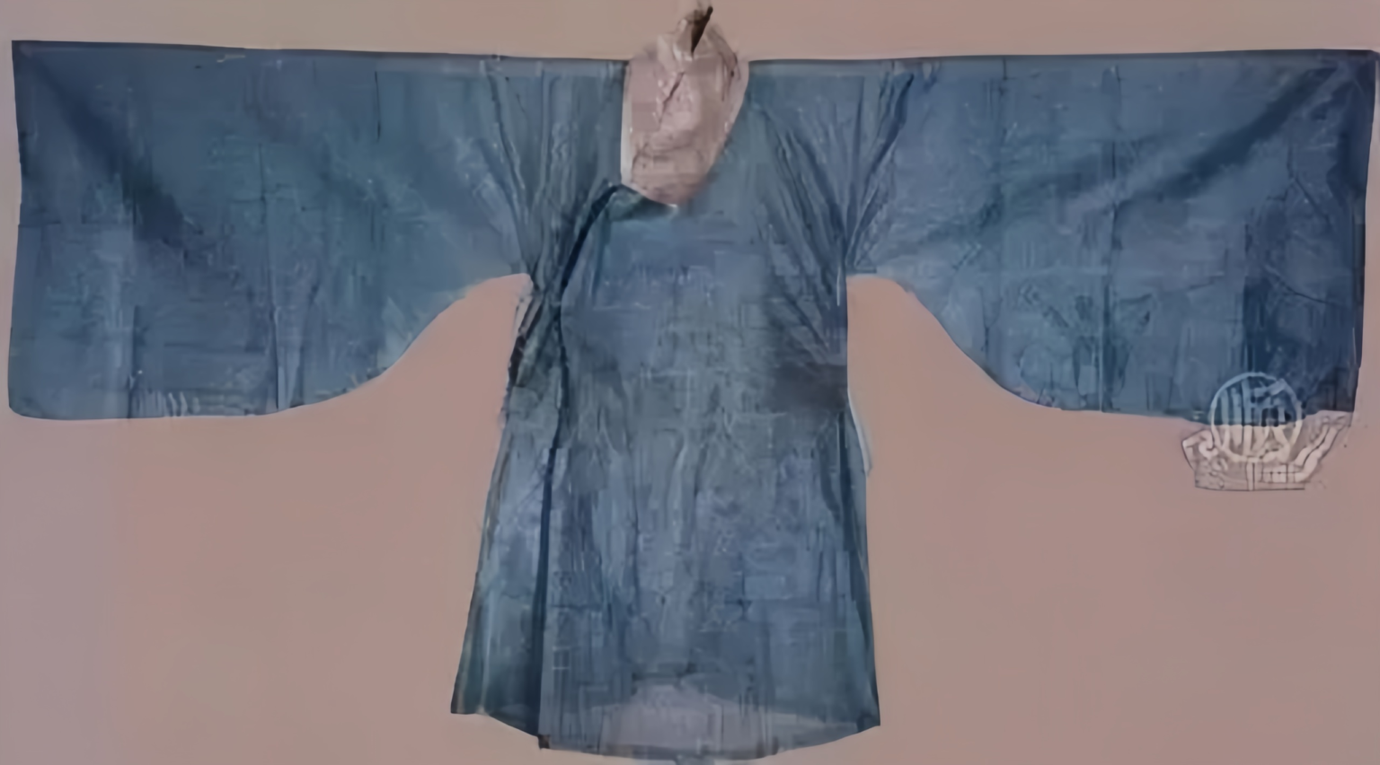 Zhongyi in Hanfu: 5 Things to Know About Inner Garments