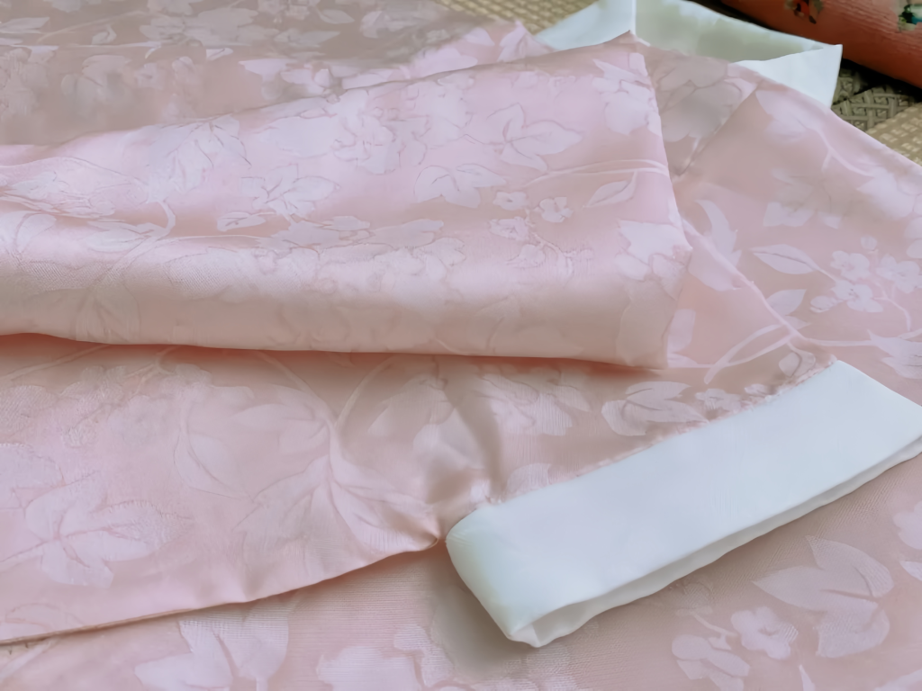 Hanfu Culture: Reviving Chinese Clothing Daily