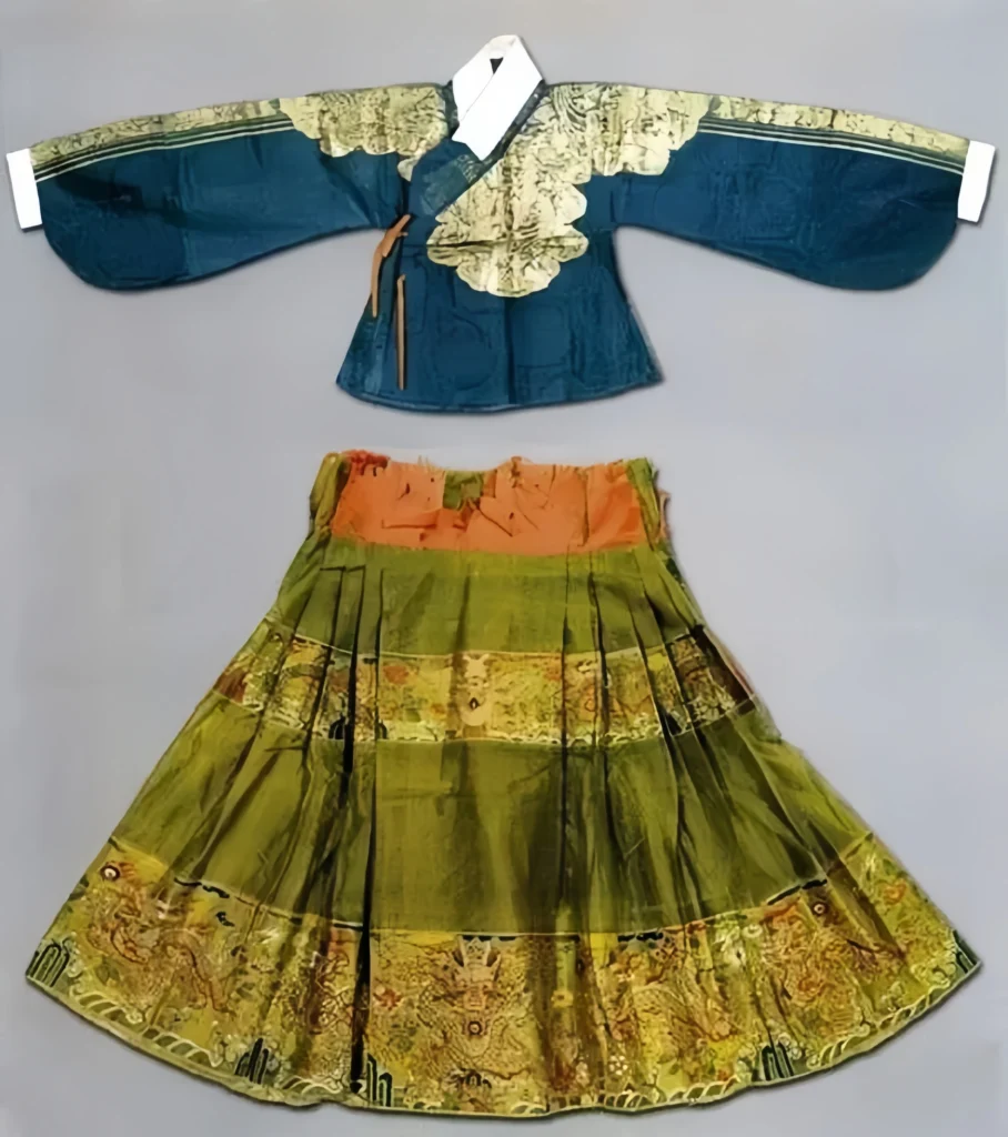Hanfu History: 5 Key Eras of Elegance