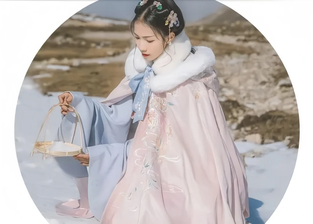 Hanfu in Winter: 5 Warm Styling Tips