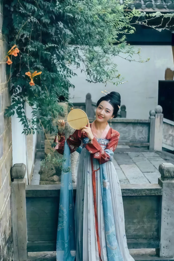 Hanfu Accessories | Discover the Cultural Beauty of the Chinese Fan ...