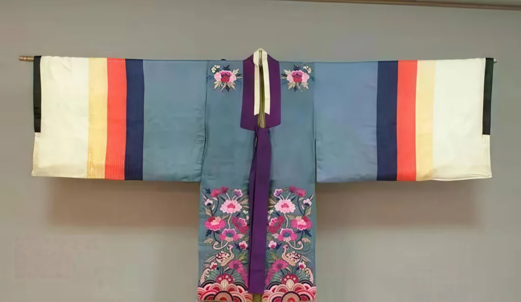 Can You Really Tell Hanfu, Hanbok, and Kimono Apart? - ehanfu.com