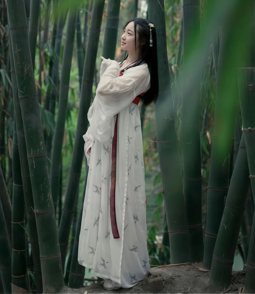 Chengdu’s Youngsters Rock Hanfu with Mad Cultural Confidence - ehanfu.com